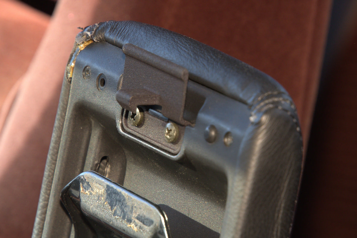 Mk3 Toyota Supra Center Console Latch – Nightrun Garage